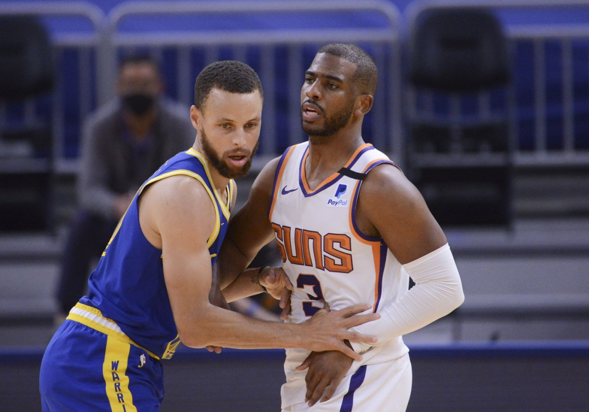 Steph Curry Puji Kerja Keras Chris Paul dan Suns Musim Ini - mainbasket.com