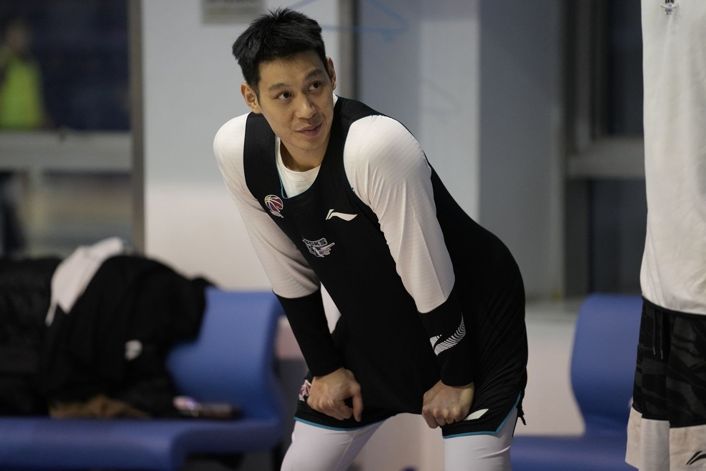 Jeremy Lin Bela Guangzhou Loong Loins di CBA - mainbasket.com