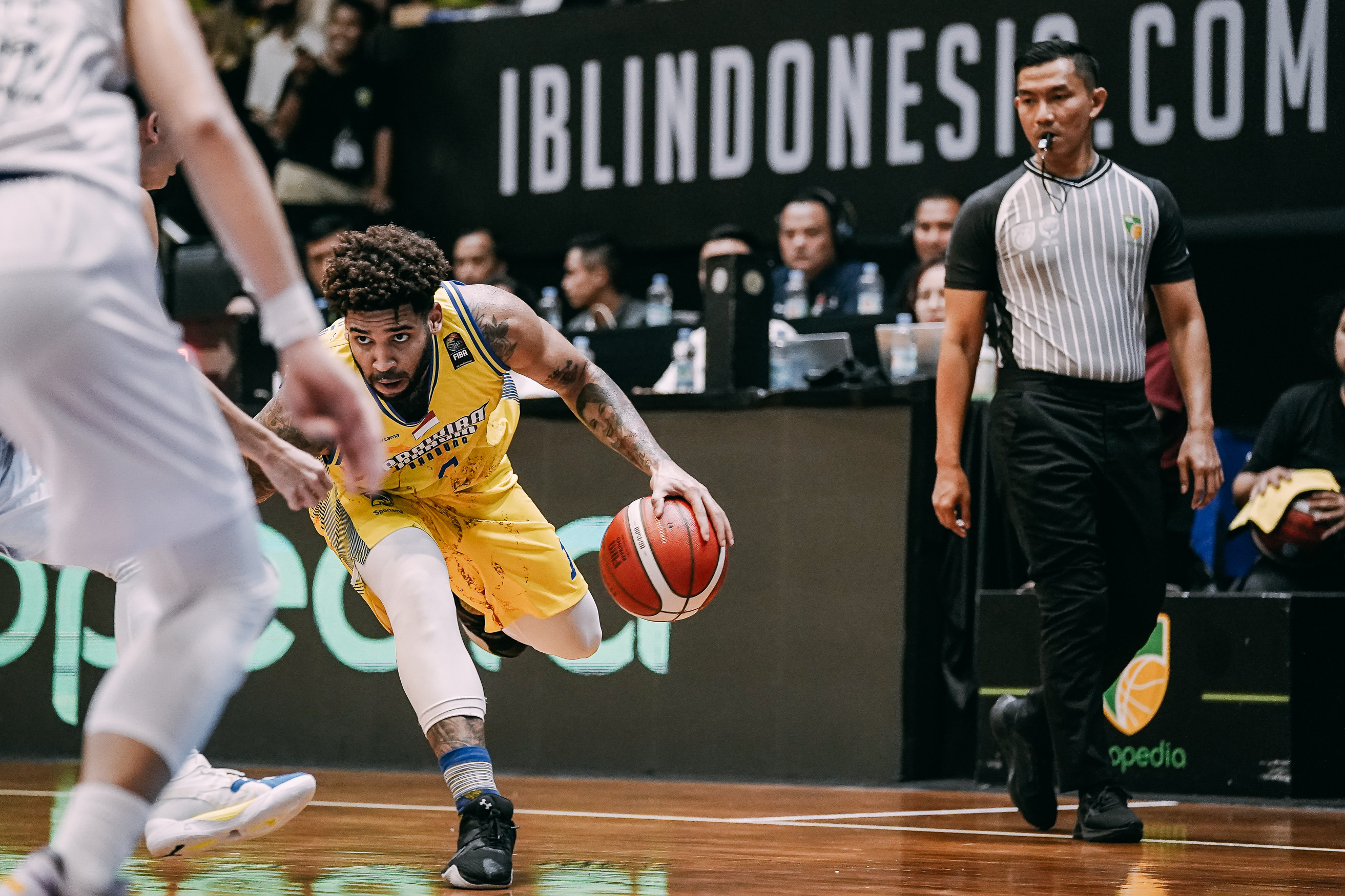 Prawira Harum Bandung Tak Terkalahkan di Seri 2 - mainbasket.com