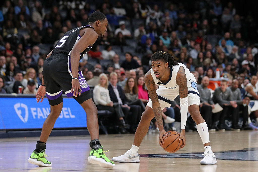 De’Aaron Fox Memenangkan Persaingan dengan Ja Morant - mainbasket.com