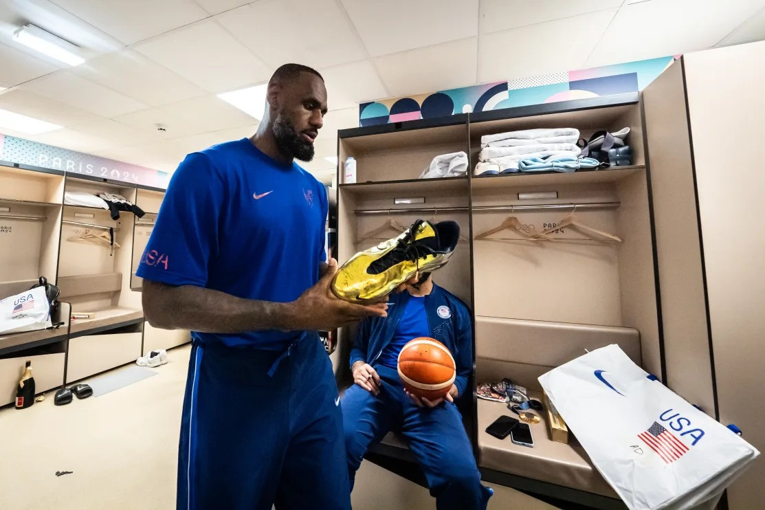 Sepatu LeBron James di Final Olimpiade Paris 2024 Tidak Dijual di ...