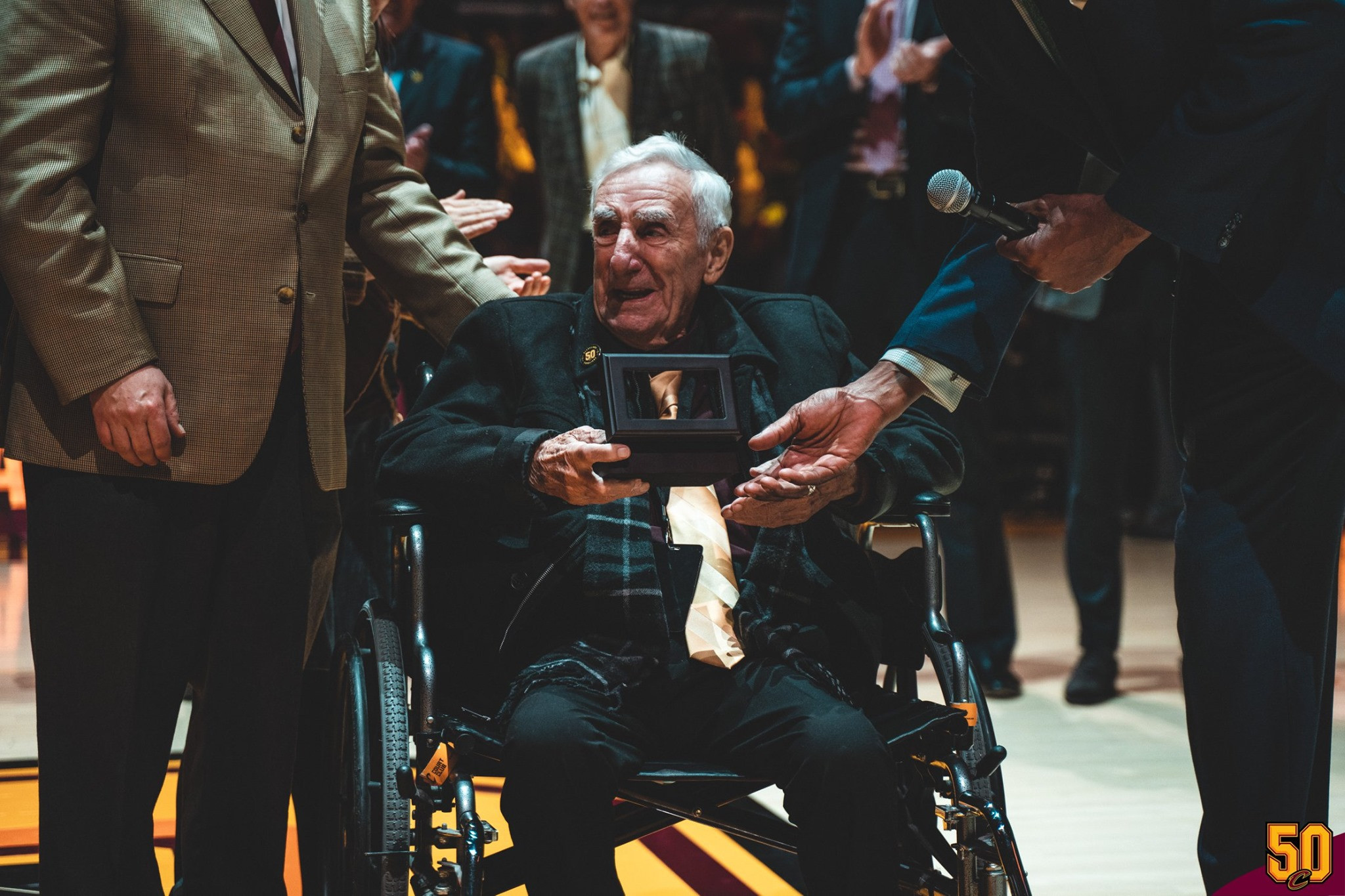 Pendiri Cleveland Cavaliers Nick Mileti Tutup Usia - mainbasket.com