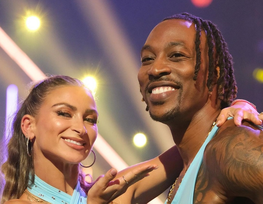 Penampilan Memukau Dwight Howard di Dancing with the Stars - mainbasket.com
