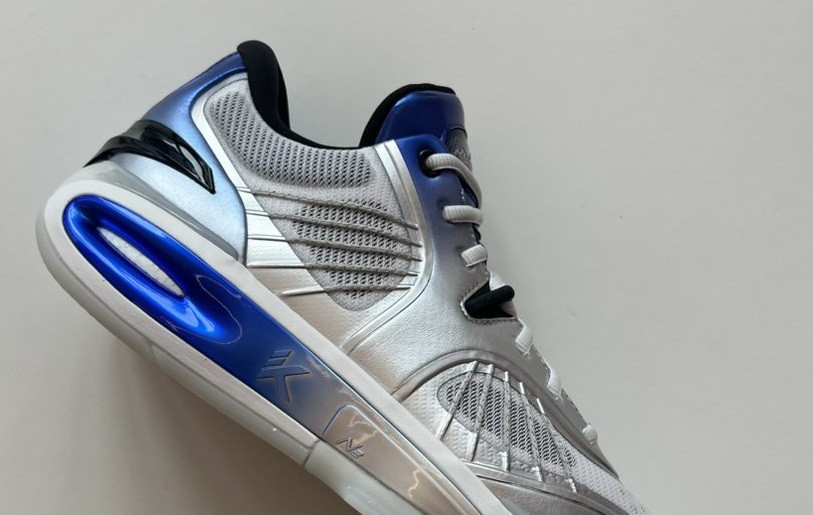 Anta Rilis Warna Khas Dallas Mavericks untuk KT X - mainbasket.com