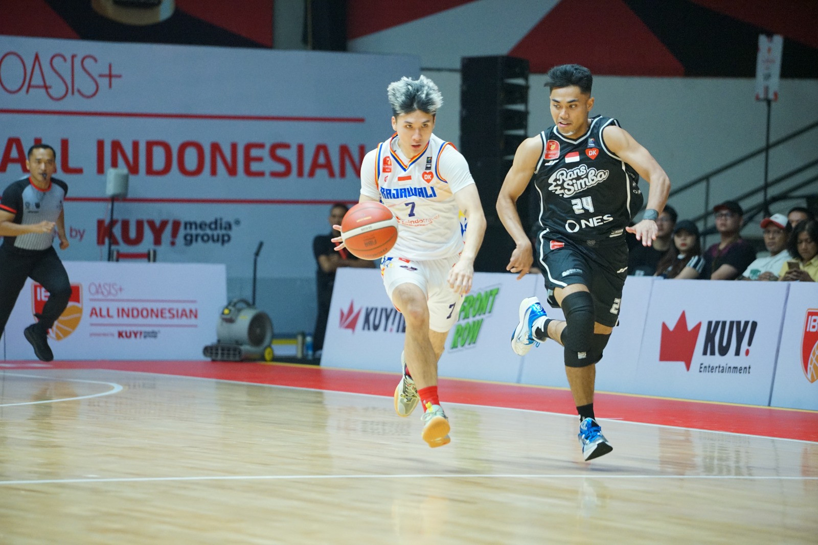 Jordan Oei 29 Poin! Rajawali Hadang Rans ke Semifinal All Indonesian ...