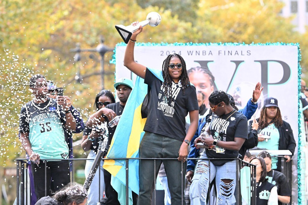 Parade Ticker-tape di New York City untuk Rayakan Keberhasilan Liberty ...