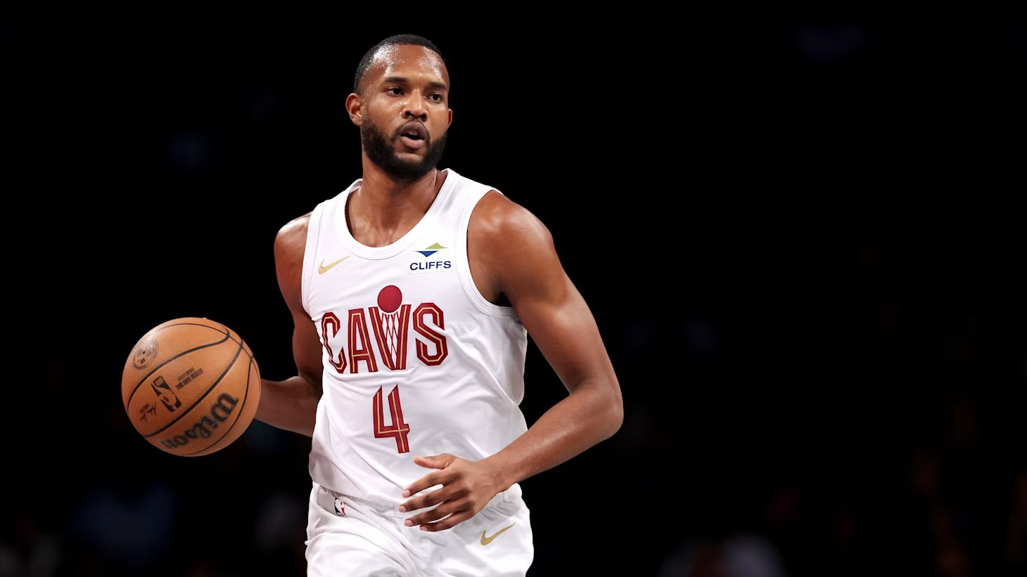 Evan Mobley Jadi Pemain Cavaliers Pertama yang Menang DPOY - mainbasket.com