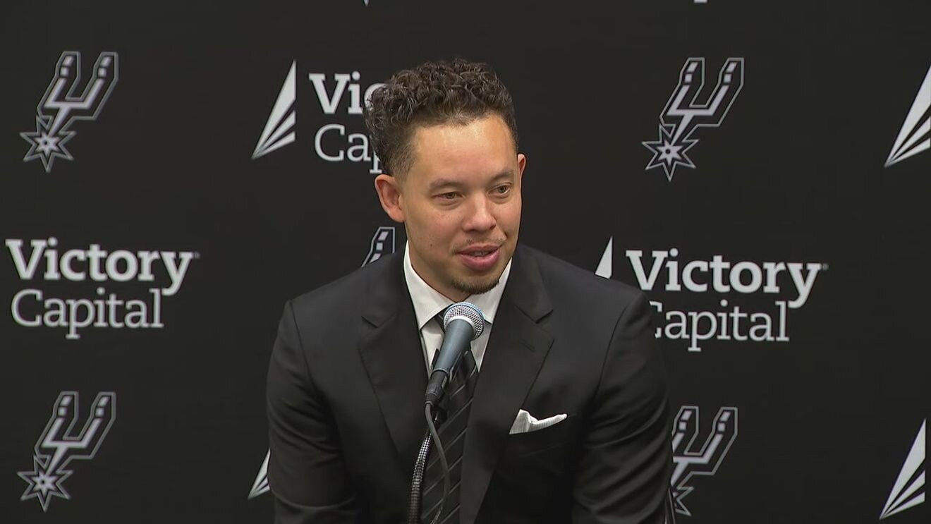 Pesan Gregg Popovich Untuk Mitch Johnson - mainbasket.com