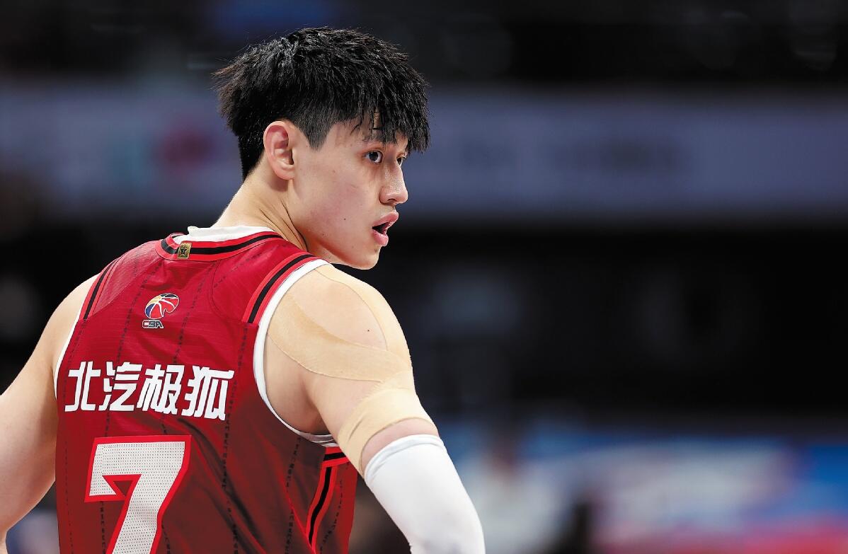 Fanbo Zeng Berjuang Menembus NBA - mainbasket.com