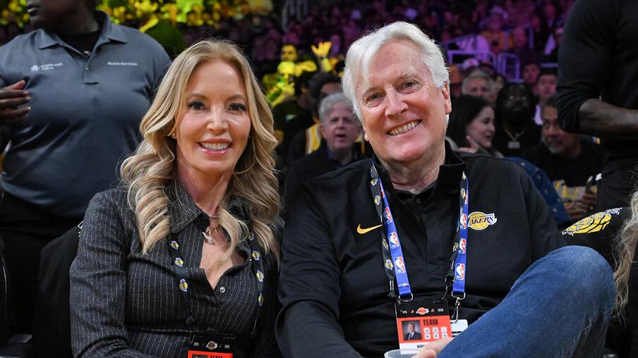 Mark Walter Resmi Jadi Pemilik Baru Lakers - mainbasket.com